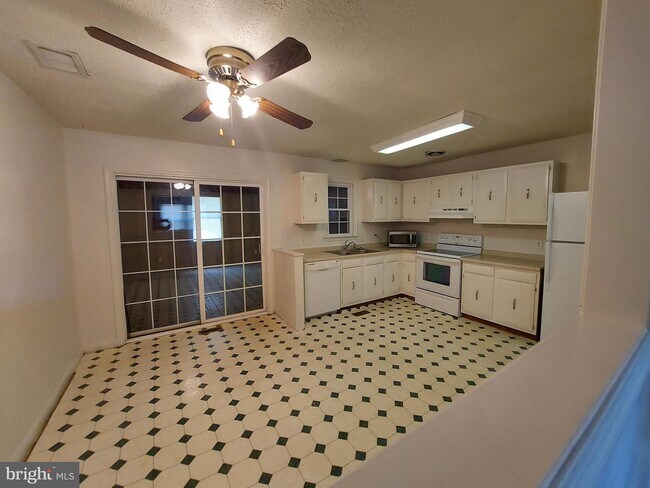 6311 Towles Mill Rd - 6311 Towles Mill Rd Spotsylvania Courthouse VA ...