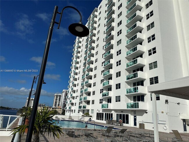 3000 S Ocean Dr - 3000 S Ocean Dr Hollywood FL 33019 | Apartment Finder