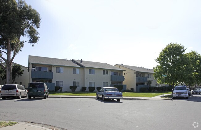 Bonnie Doone Apartments - 991 N Madeira Ave Salinas CA 93905 ...