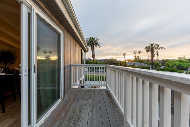 Del Mar Beach Living - Units Walking Dista... - 1933-35 Coast Blvd Del ...