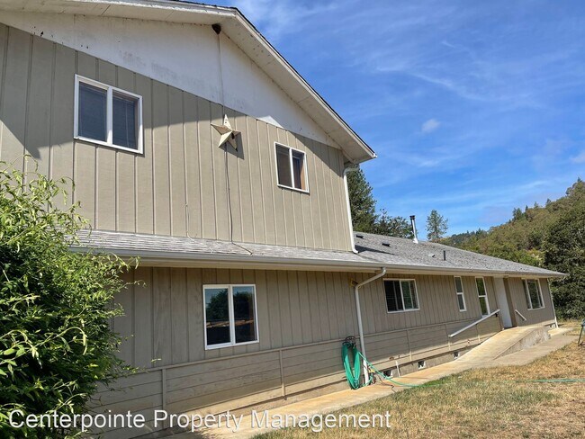 5 br, 4 bath House - 2510 Sunshine Rd - 2510 Sunshine Rd Roseburg OR ...
