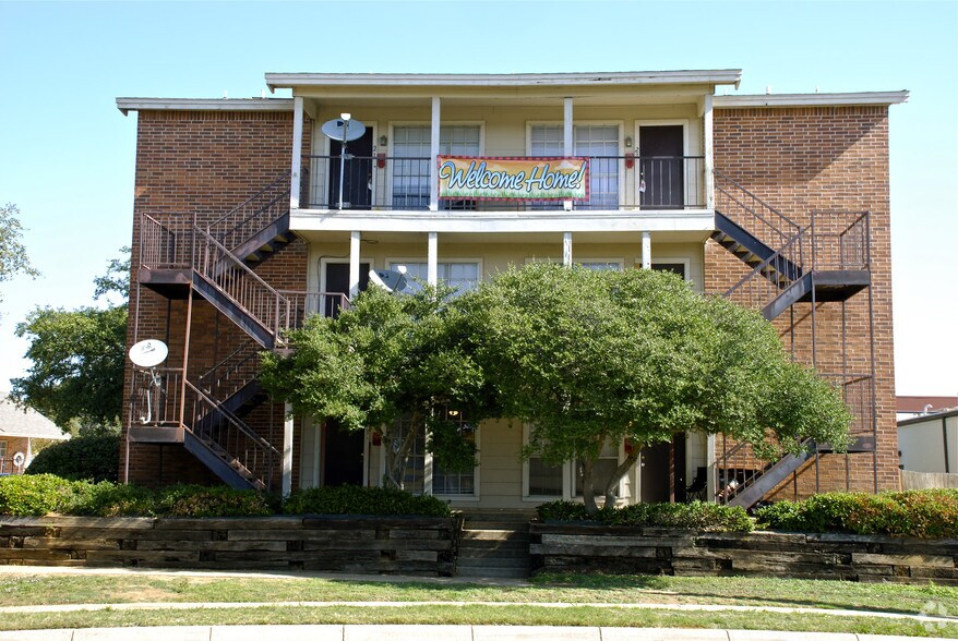 CALLOWAY PLACE - 5750 Sam Calloway Rd Fort Worth TX 76114 | Apartment ...