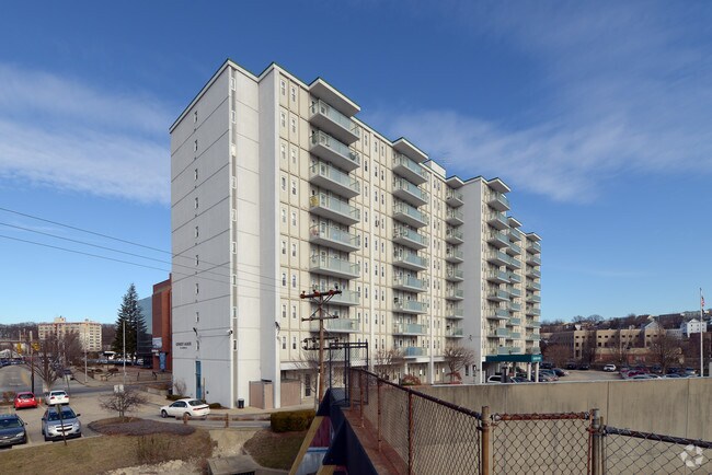 Kennedy Manor - 547 Clinton St Woonsocket RI 02895 | Apartment Finder