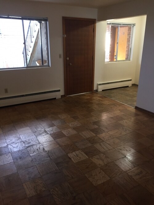 THOMAS APTS. - 1 bedroom - 610 E Thomas St Seattle WA 98102 | Apartment ...