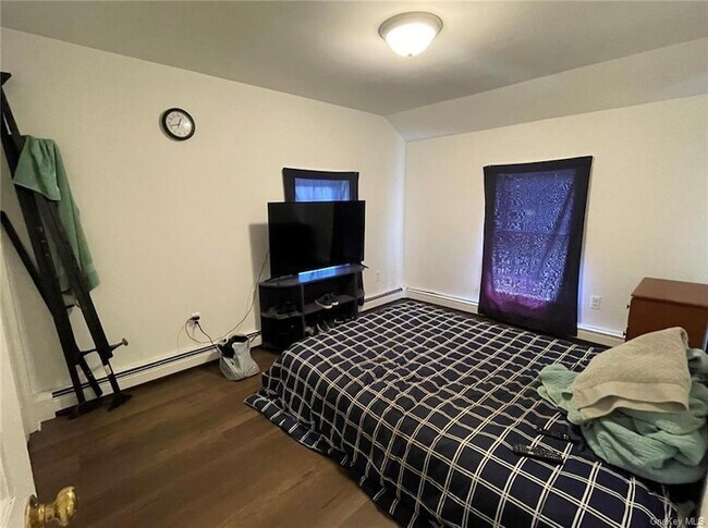 17 West Street Unit 1 - 17 West St Warwick NY 10990 | Apartment Finder