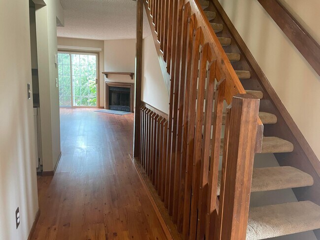 2252 Murphy Way - 2252 Murphy Way Columbus OH 43235 | Apartment Finder