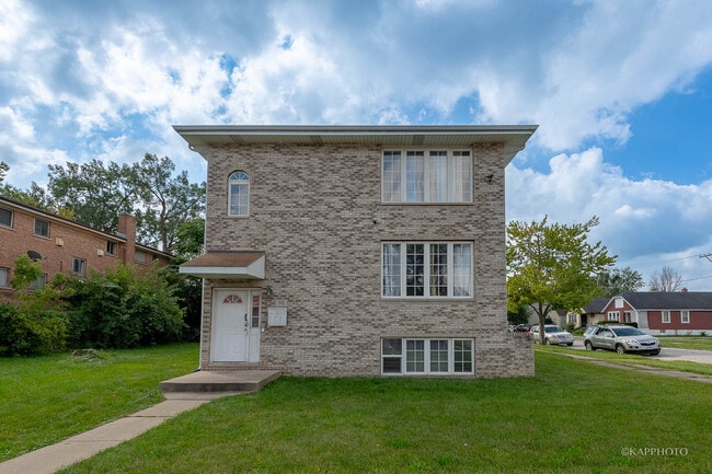 98 W 154th St - 98 W 154th St Harvey IL 60426 | Apartment Finder