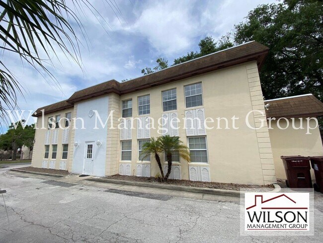 2 br, 1 bath House - 523 S. Summerlin Aven... - 523 S Summerlin Ave ...