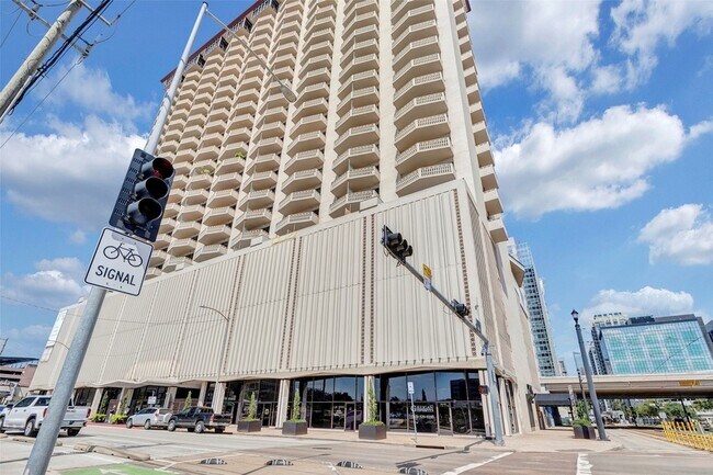 2016 Main St - 2016 Main St Houston TX 77002 | Apartment Finder