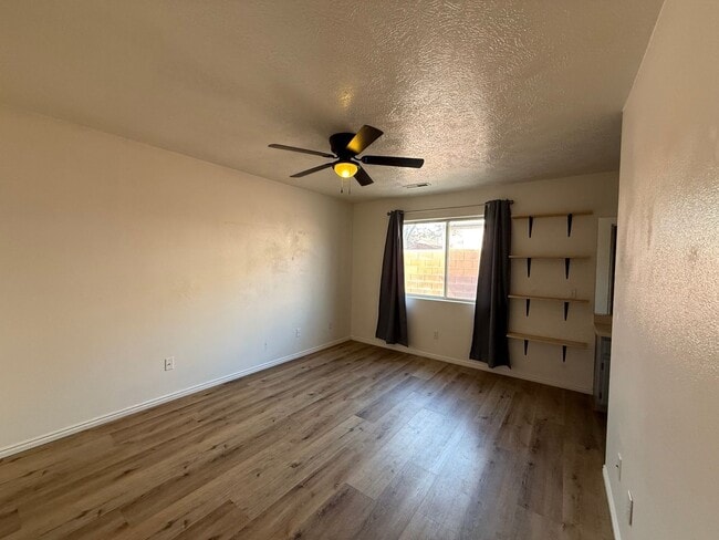 Tri-Plex End Unit - 2655 E 620 N St. George UT 84790 | Apartment Finder
