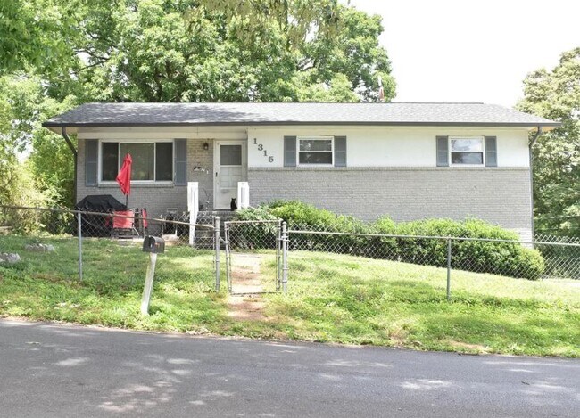 1315 27th St SE - 1315 27th St SE Cleveland TN 37323 | Apartment Finder