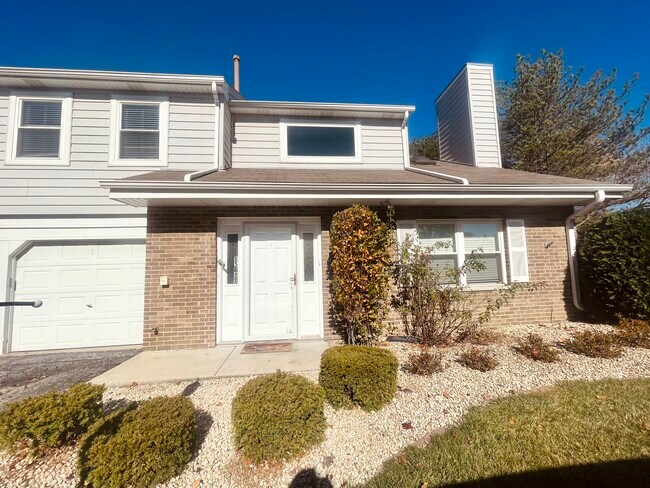 15637 Erin Ln - 15637 Erin Ln Orland Park IL 60462 | Apartment Finder