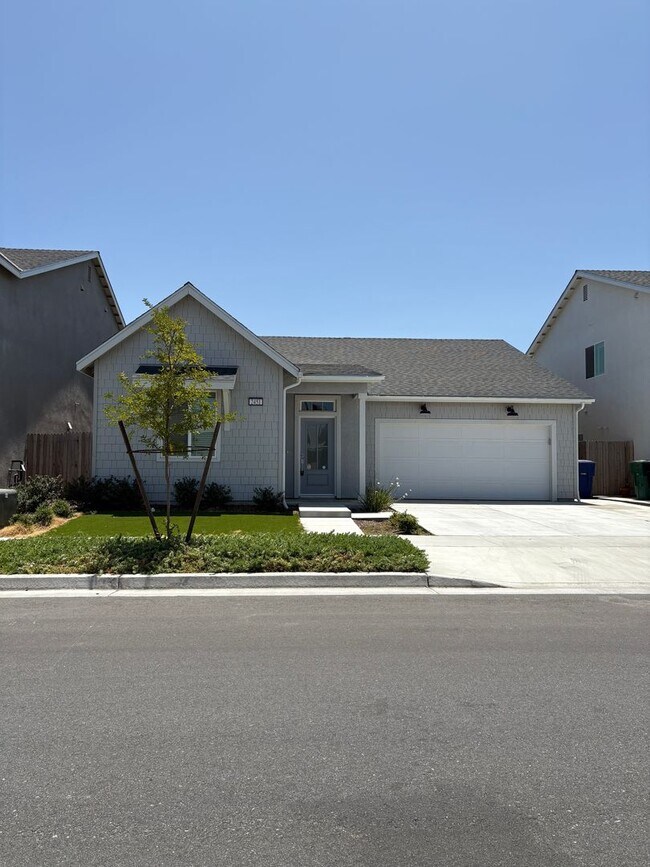 Lennar Home Rent Ready! - 2451 W Hampton Dr Hanford CA 93230 ...