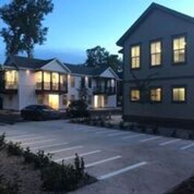 Rosemary Square - Lovely 3 Bedroom, 3 Bath... - 950 NW 7th Ln ...