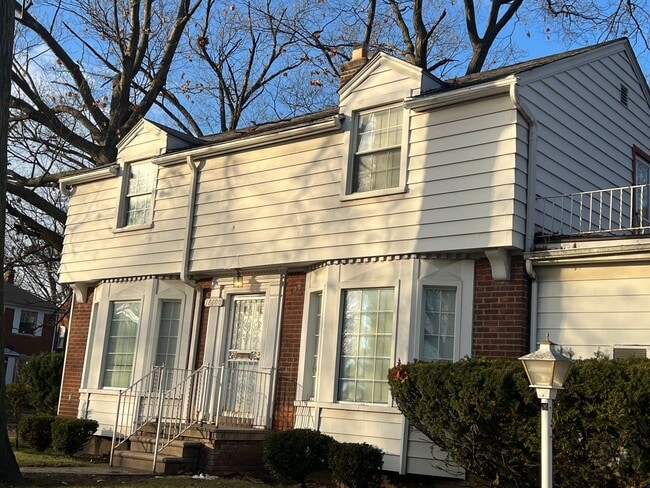 Cozy Westside Home COMING SOON - 18600 Pinehurst St Detroit MI 48221 ...