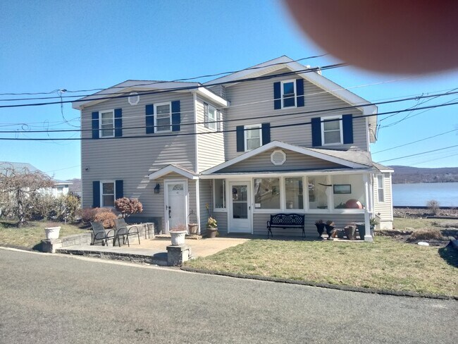 41 Old Route 9W - 41 Old Route 9W Tomkins Cove NY 10986 | Apartment Finder