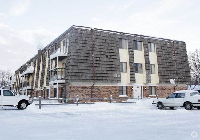 Highlander Apartments - 810 2nd St E Litchfield MN 55355 | Apartment Finder