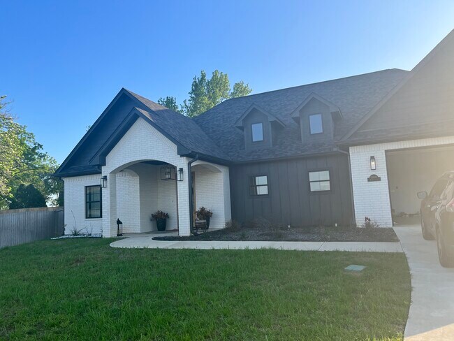 15849 Avery Ln - 15849 Avery Ln Lindale TX 75771 | Apartment Finder