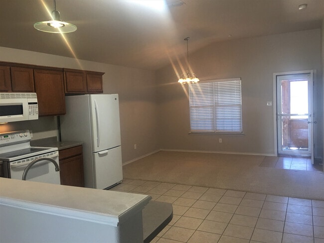 **BEAUTIFUL MONTEREY ADDITION HOME** - 6521 92nd St Lubbock TX 79424 ...