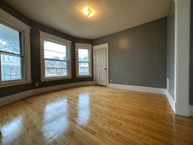 18 Emerson Ave - 18 Emerson Ave Utica NY 13501 | Apartment Finder