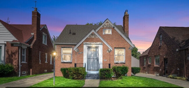 10629 Nottingham Rd - 10629 Nottingham Rd Detroit MI 48224 | Apartment ...