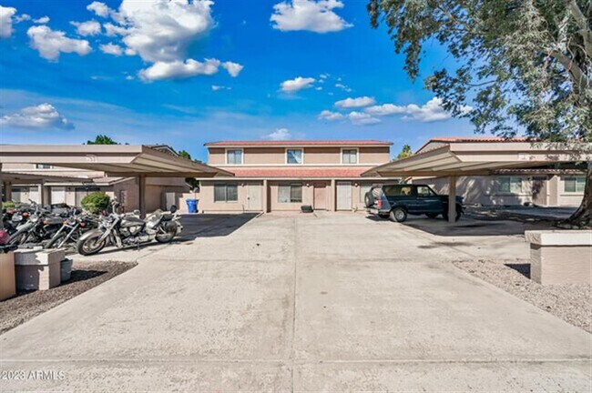 GLORIOUS HOME - 6166 E Glencove St Mesa AZ 85205 | Apartment Finder