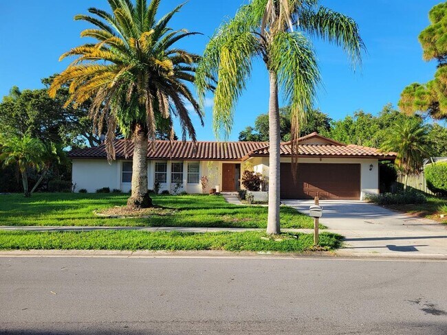 2814 Coventry Way - 2814 Coventry Way Sarasota FL 34231 | Apartment Finder