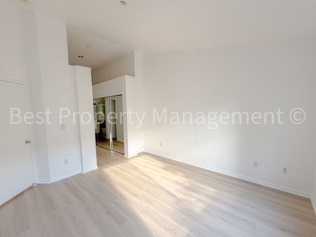 San Jose Townhome Near Levi Stadium - 32 Torregata Loop San Jose CA ...
