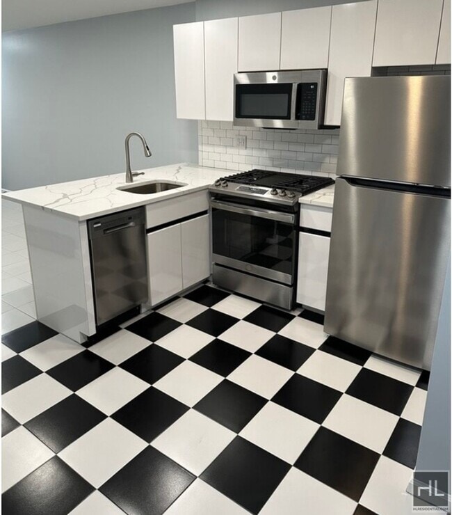 97 STREET - 116-197 97th St Brooklyn NY 11209 | Apartment Finder