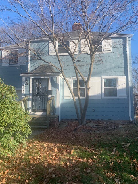 2021 Hilton - 2021 Hilton East Cleveland OH 44112 | Apartment Finder