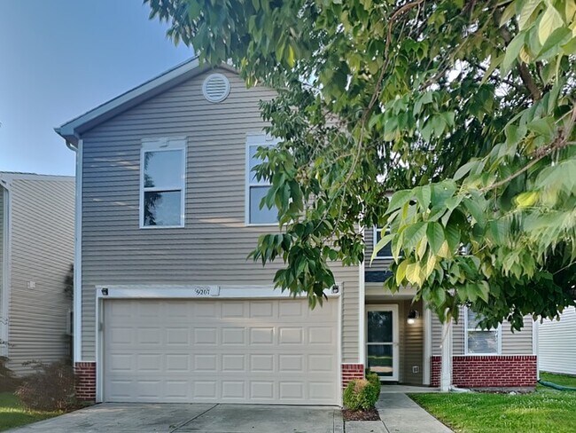 HALF OFF RENT! 3 Bedroom Homes with Great ... - 9207 Wandflower Dr ...