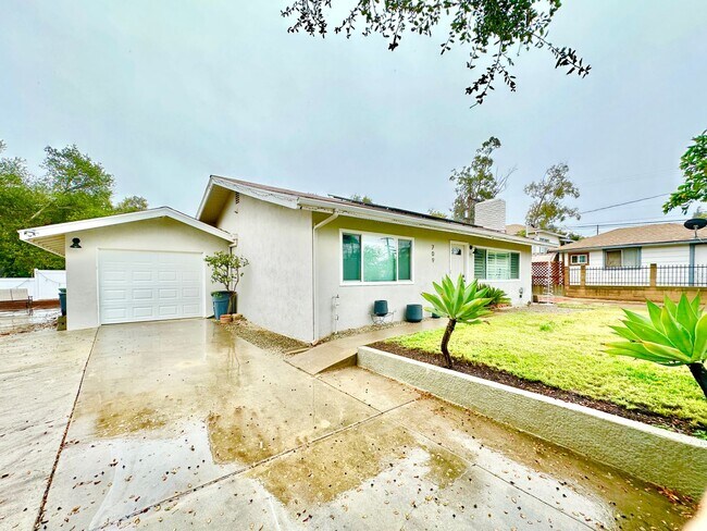 Light, Bright, and Nicely Updated Single-S... - 709 Convertible Ln ...