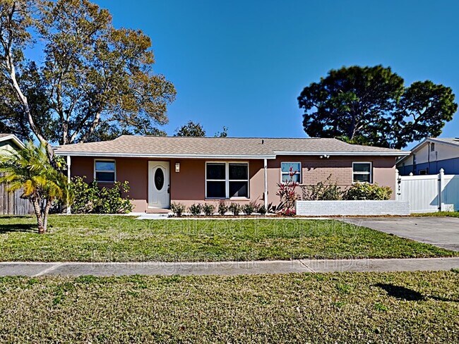 8517 81st Way - 8517 81st Way Seminole FL 33777 | Apartment Finder