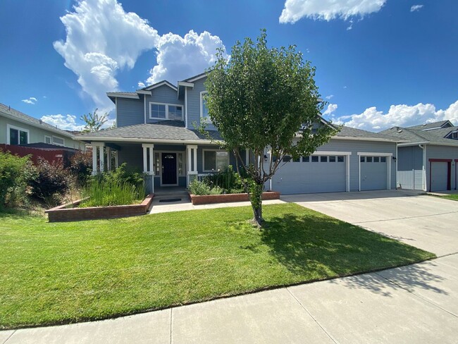 South Reno Two Story House - 3 Car Garage - 7501 Celeste Dr Reno NV ...