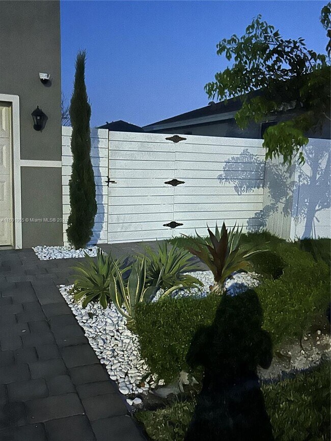 13250 SW 272nd St - 13250 SW 272nd St Homestead FL 33032 | Apartment Finder