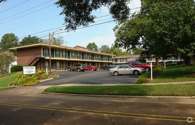 College Plaza - 401 E College St Clinton MS 39056 | Apartment Finder
