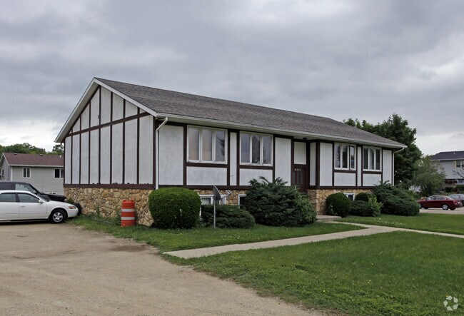1449 Lakeview Dr - 1449 Lakeview Dr Fort Atkinson WI 53538 | Apartment ...