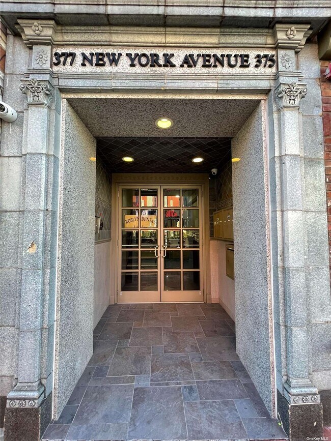 377 New York Ave - 377 New York Ave Huntington NY 11743 | Apartment Finder