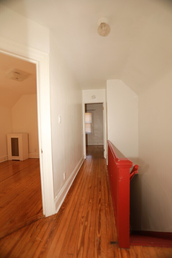 10649 96th St - 10649 96th St Ozone Park NY 11417 | Apartment Finder