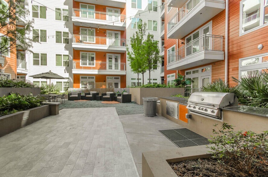 Moda Apartments - 1855 Payne St Dallas TX 75201 | Apartment Finder