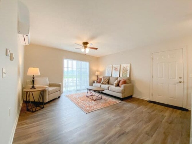 Fountain Springs Apartments - 1034 E 29th St Fremont NE 68025 ...