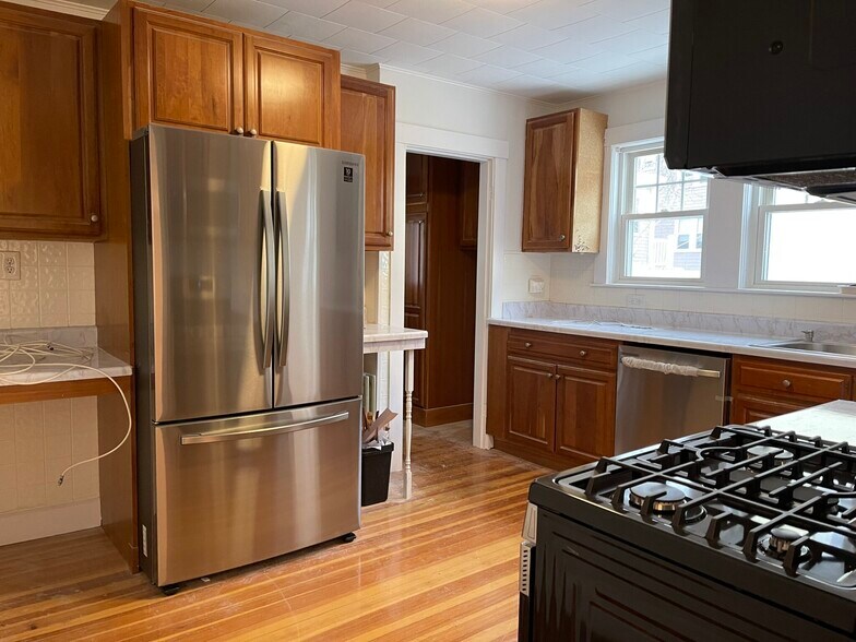 27 Murray Hill Rd - 27 Murray Hill Rd Cambridge MA 02140 | Apartment Finder