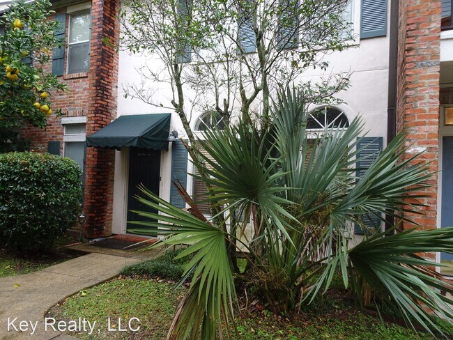 2 br, 2.5 bath House - 993 Bayou Trace - 993 Bayou Trace Dr Alexandria ...