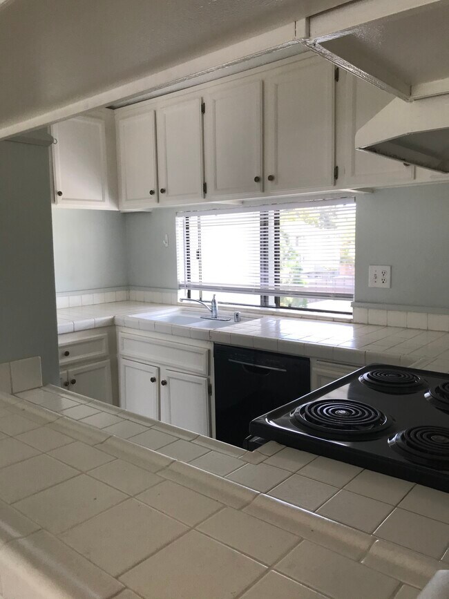 6216 Agee St - 6216 Agee St San Diego CA 92122 | Apartment Finder