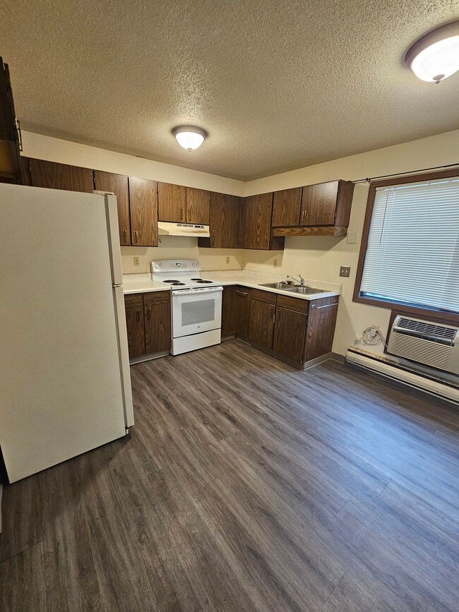 1413 6th St S - 1413 6th St S La Crosse WI 54601 | Apartment Finder