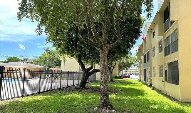 6000 NW 64th Ave - 6000 NW 64th Ave Fort Lauderdale FL 33319 ...