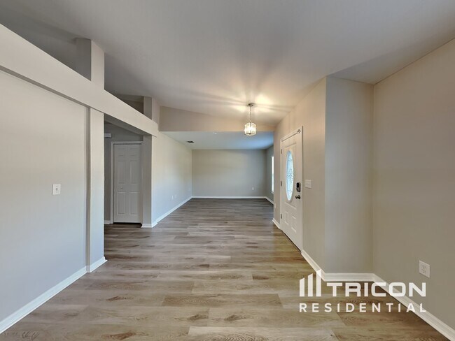 3061 Greynolds Ave - 3061 Greynolds Ave Spring Hill FL 34608 ...