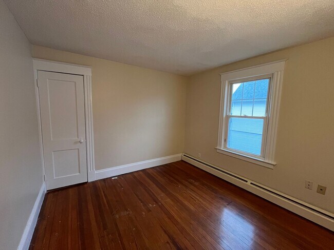 44 Center Street - 44 Center St Bristol CT 06010 | Apartment Finder