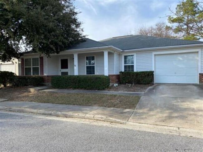 NICE HOMES FOR YOUR FAMILY.. - 142 Sinton Pl Warner Robins GA 31098 ...
