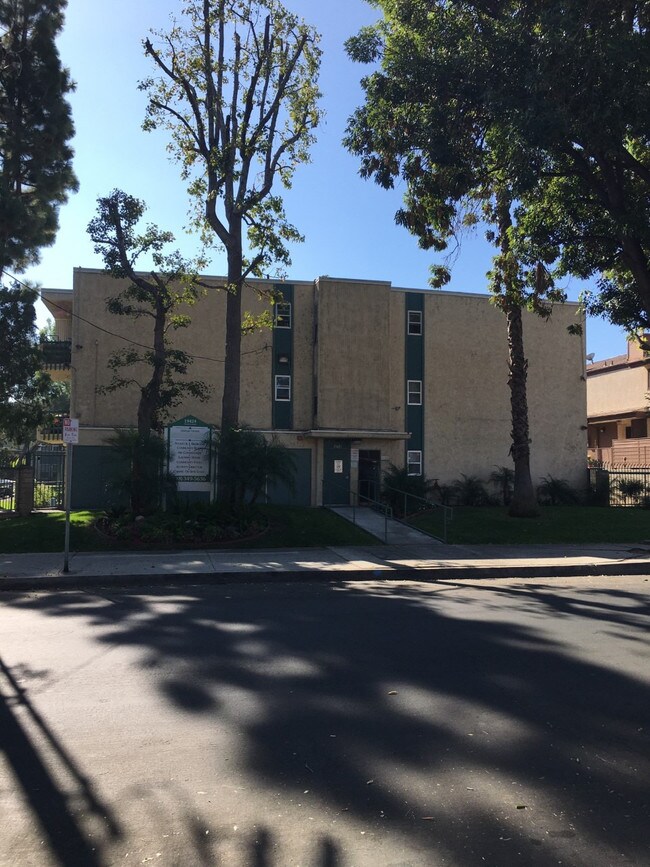 19424 Wyandotte St - 19424 Wyandotte St Los Angeles CA 91335 ...